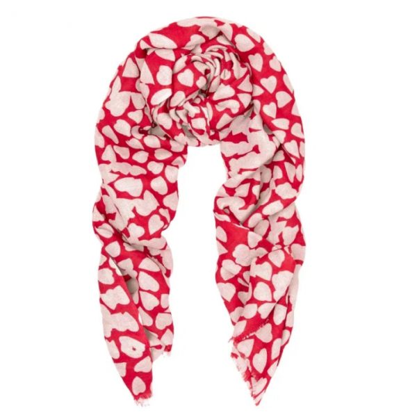 Kate Middleton wearing the Beulah London Shibani Heart Print Scarf