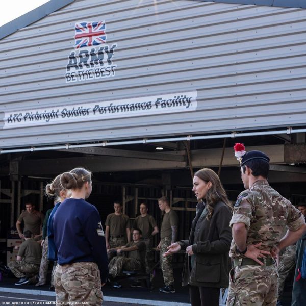 Duchess of Camouflage: Kate Middleton wears military uniform in photos ...