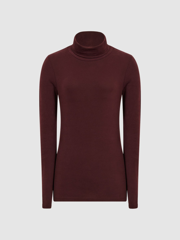 Kate Middleton Cheers The England Rugby Team In Red Outfit