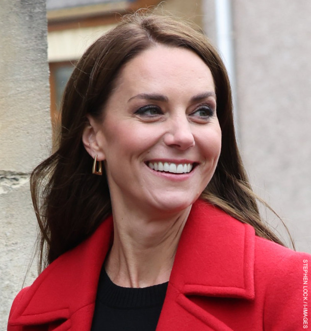 Kate Middleton Spells of Love Alia Hoops in Gold