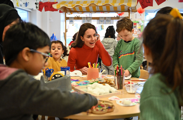 Kate Middleton rewears camel coat and orange-red separates for Luton ...