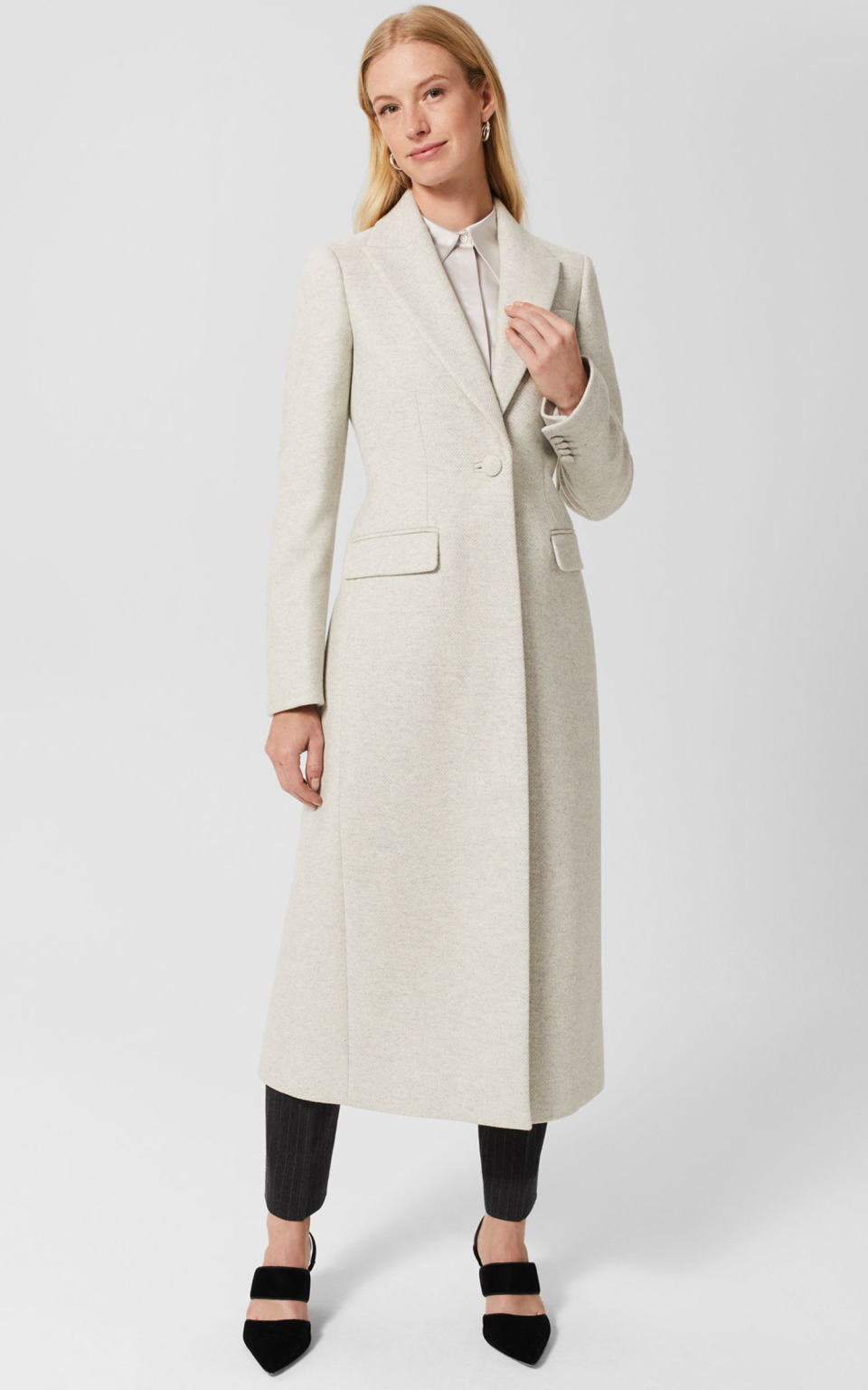 Kate Middleton Wraps Up In Cream Coat For Wales Community Impact Day ...