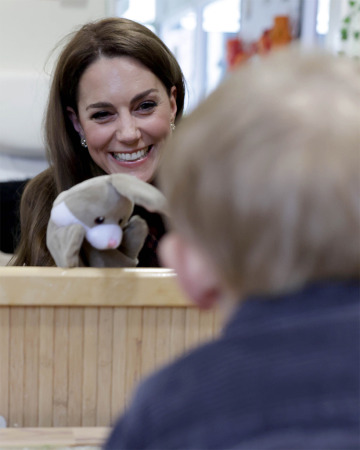 The Princess of Wales rewears chic checked coat to prison mother-and ...