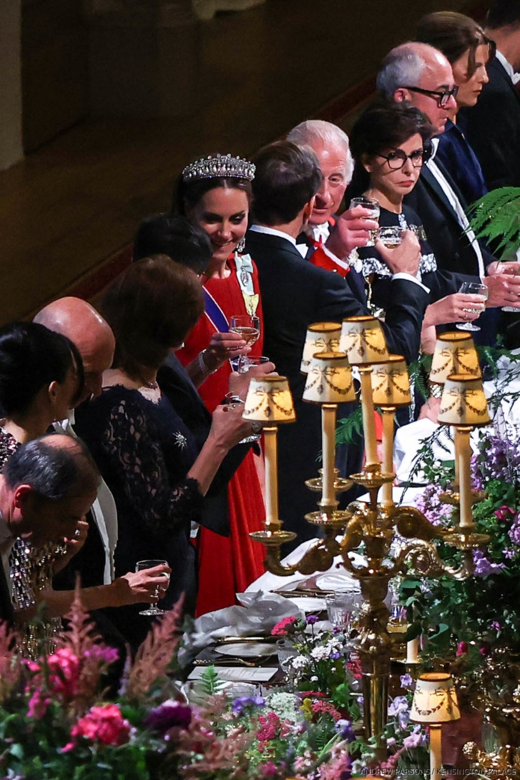 Kate Middleton Stuns in Red Gown & Glittering Jewels At French State ...
