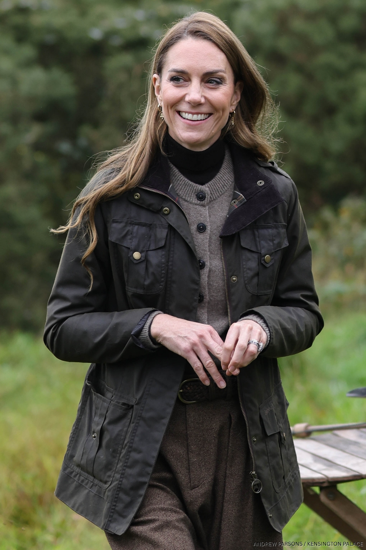 Kate Middleton visits Northern Ireland (and swaps outfits between ...